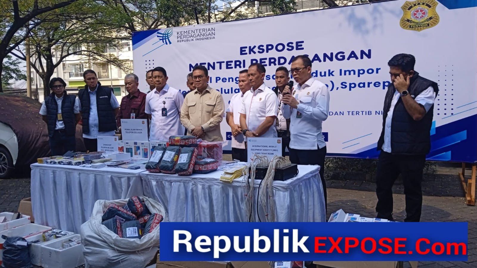 Perakitan dan Distribusi HP Ilegal di Cengkareng Digerebek, Komponen ...